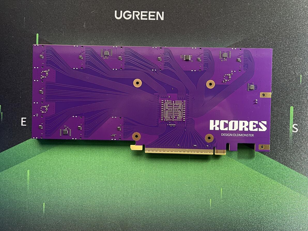 至多80盘NVME 博通PEX88096 PCIE4.0 AIC扩展卡开箱 - 哔哩哔哩