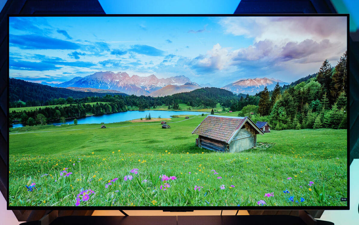 桌面巨屏爱好者新宠：LG 42C4 OLED电视详测 - 哔哩哔哩