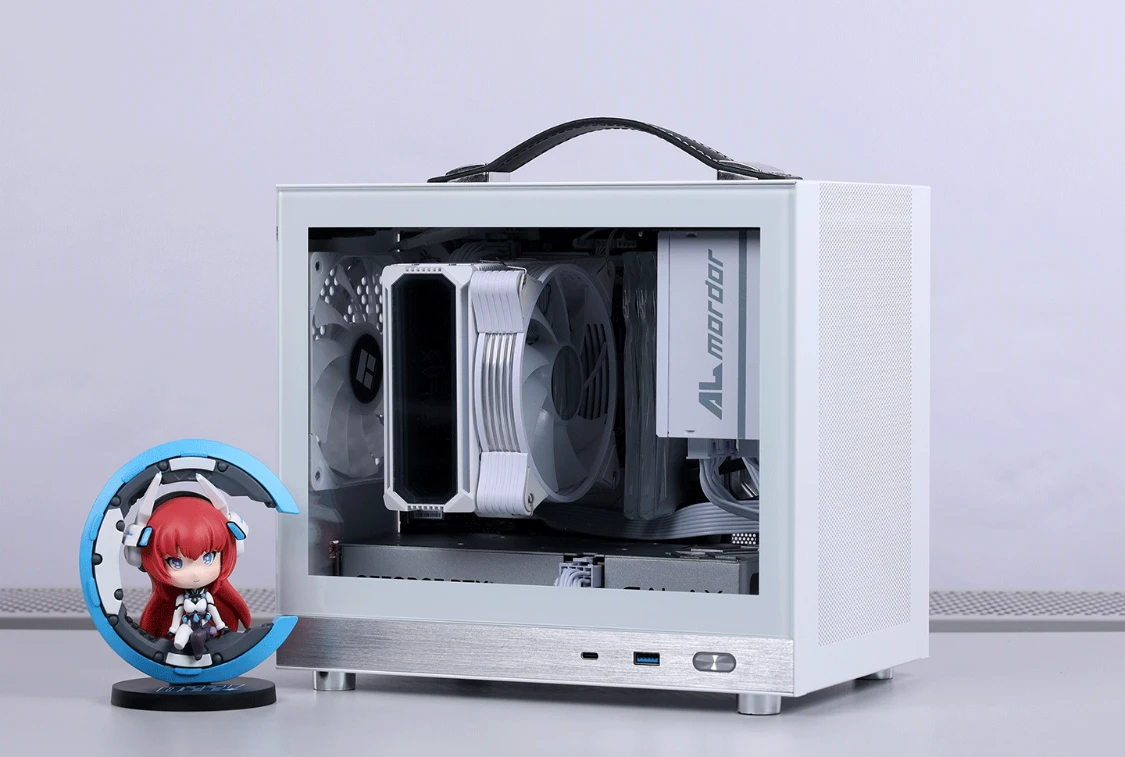 预算6K左右可以提着走的ITX小主机：14400+4060搭配闪鳞G200装机 - 哔哩哔哩