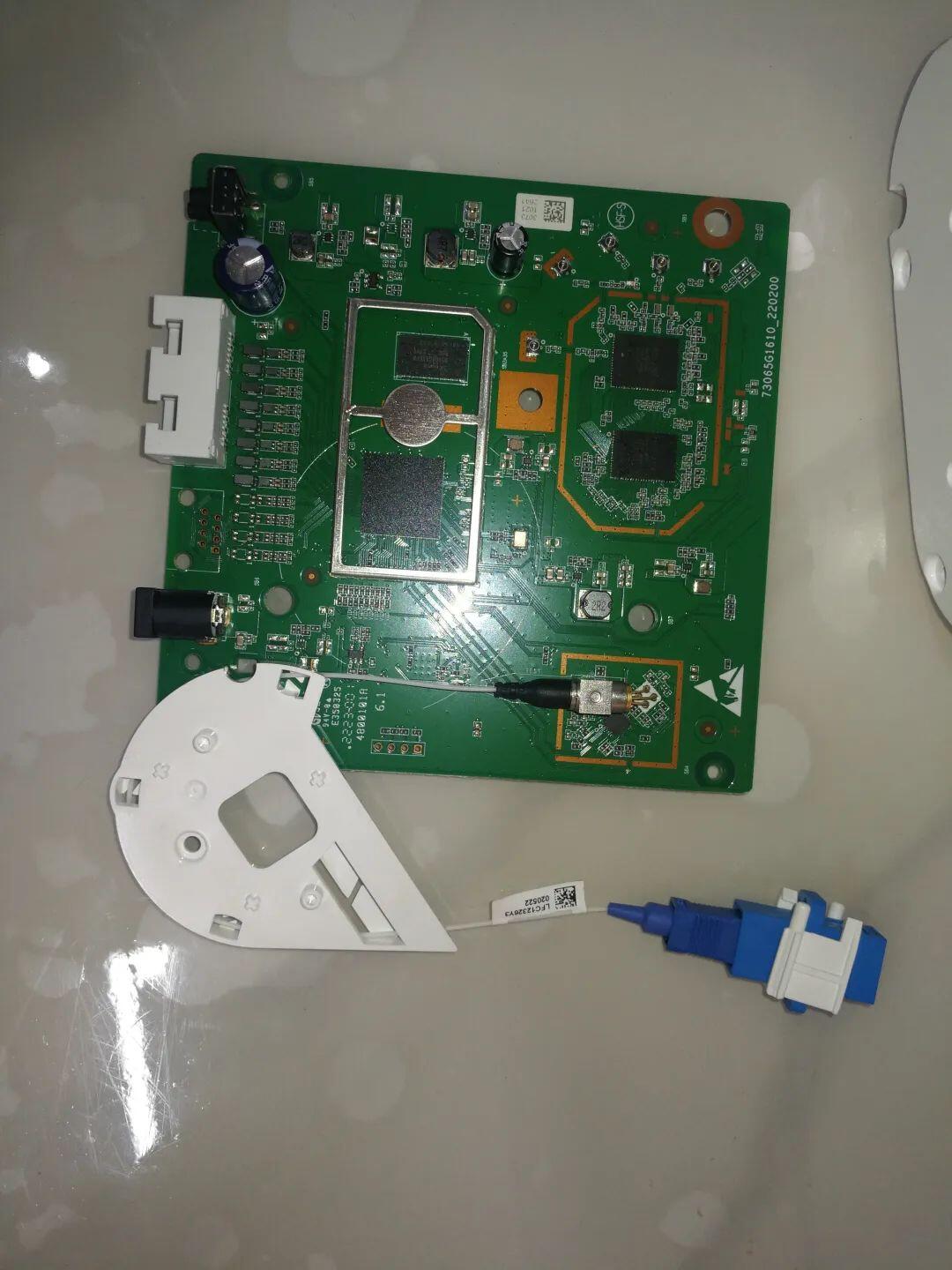 【图赏】40包邮！中兴G1610 FTTR子路由拆解，猜猜是什么无线方案【MizuiroBOX第2季】 - 哔哩哔哩