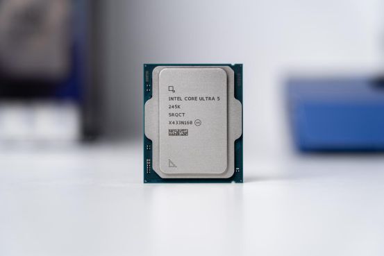 英特尔酷睿Ultra5 245K首发评测：功耗更低的平民神U？ - 哔哩哔哩