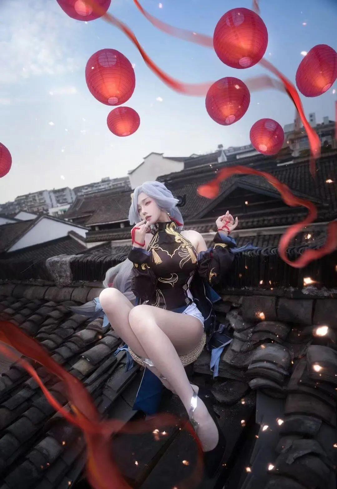 Cosplay写真│走路摇ZLY│一个集美丽与智慧于一身的全能型大姐姐! - 哔哩哔哩