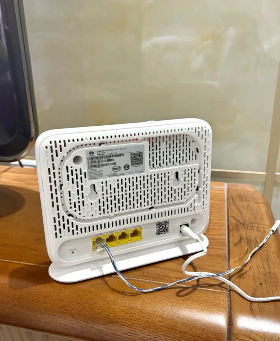 华为路由器be3600（华为坤灵FG736）怎么样？体验三天优缺点测评 - 哔哩哔哩