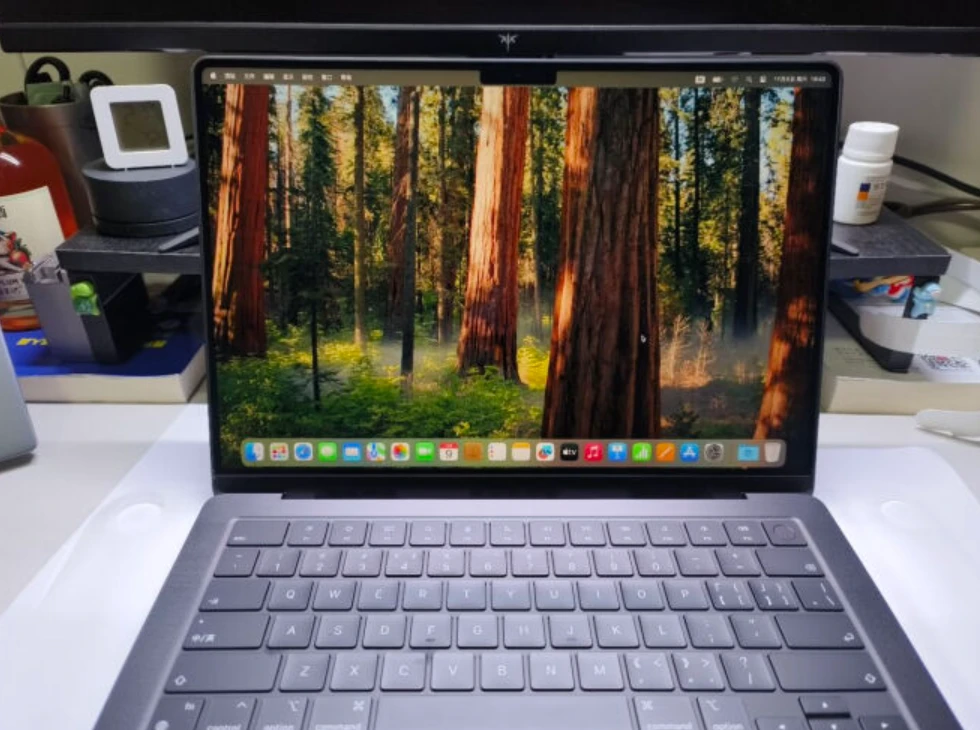 苹果MacBook Pro14（苹果macbookpro14寸2024）怎么样？体验4天优缺点测评 - 哔哩哔哩
