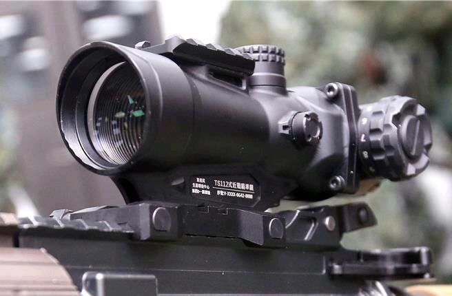 中国台湾T112式5.56公厘战斗步枪及其配件简介 - 哔哩哔哩