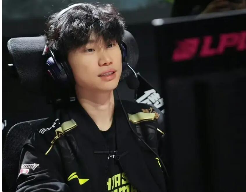 TheShy被狂喷"史上最菜冠军上单"！IG溃败NIP粉丝怒斥：他在阻挡S15 - 哔哩哔哩