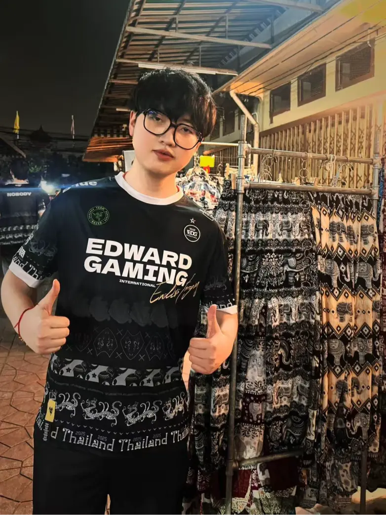 ZmJJKK的动态 - 哔哩哔哩