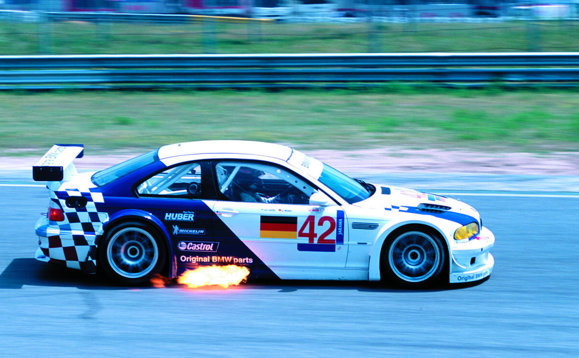 极速快感30年：《最高通辑》中的M3 GTR已变成真实赛车 - 哔哩哔哩