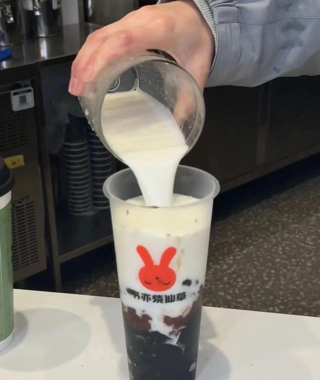 奶茶品牌再塌房！315的风还是吹到了古茗、书亦、茶百道身上 - 哔哩哔哩