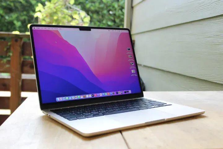 仅仅相差二千块，MacBook Air 和 MacBook Pro 到底应该怎么选？ - 哔哩哔哩