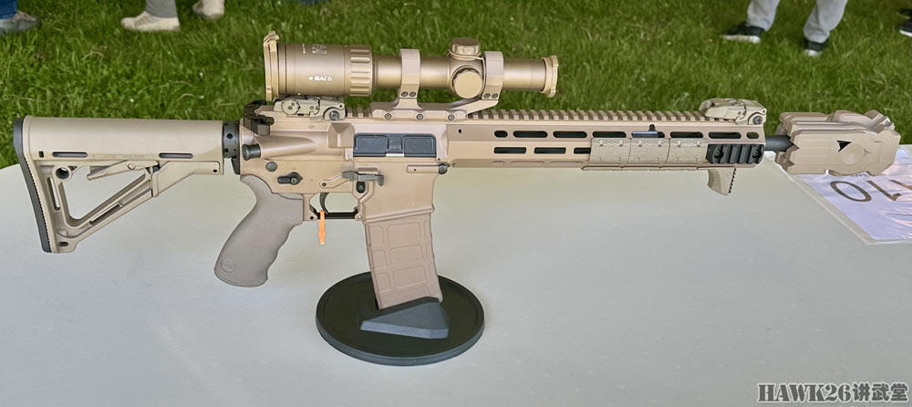 柯尔特加拿大公司展示C8A4原型枪 多功能枪口装置外观非常夸张 - 哔哩哔哩