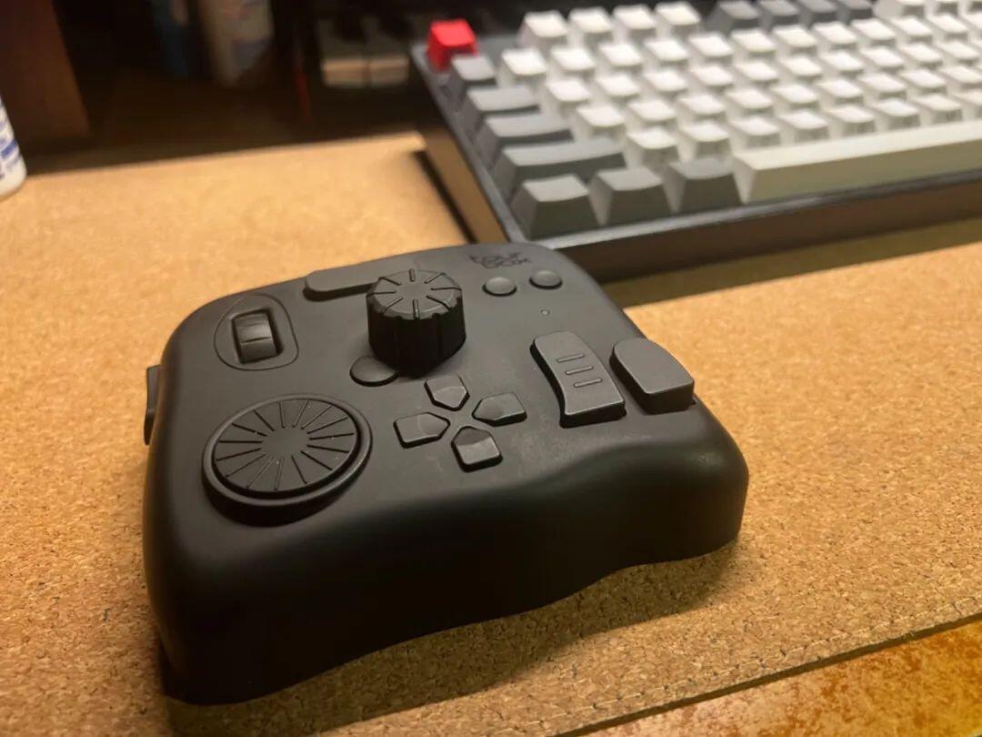 让视频制作更加高效，TourBox Lite实际使用体验 - 哔哩哔哩