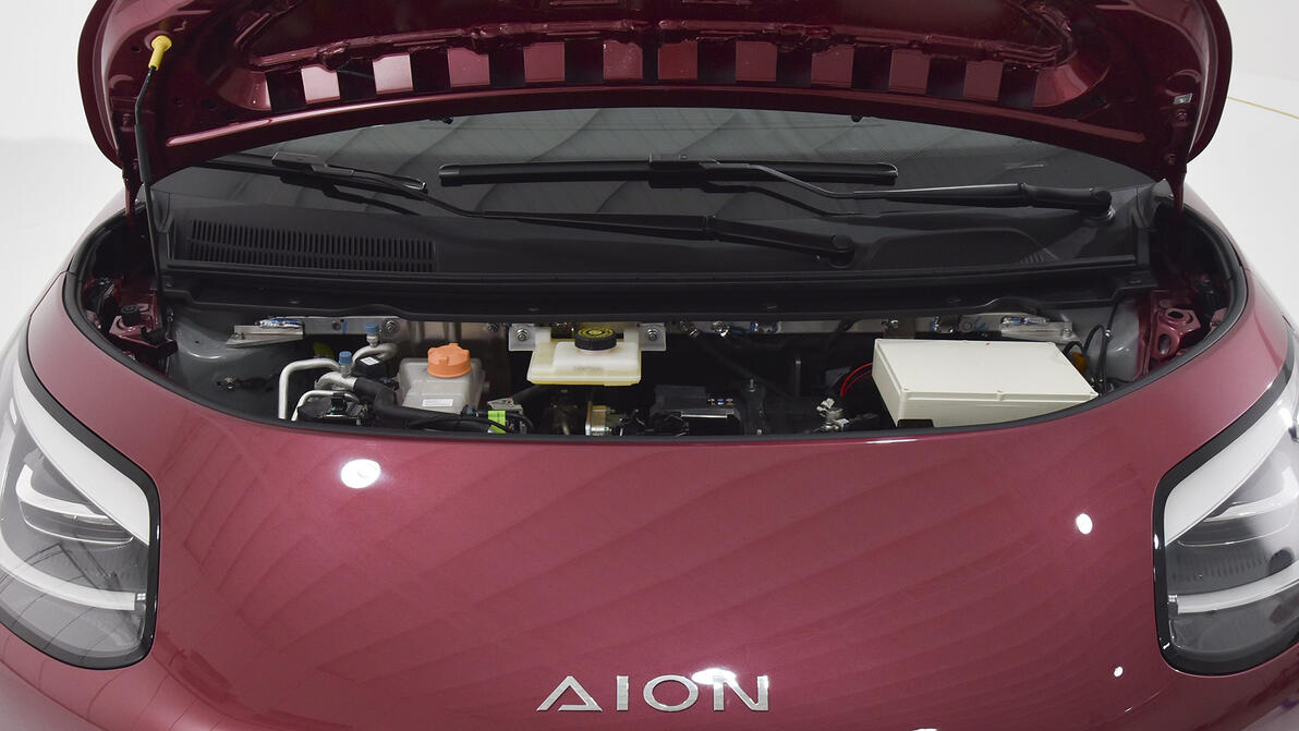 它是比亚迪海豚的最强对手？ - 哔哩哔哩