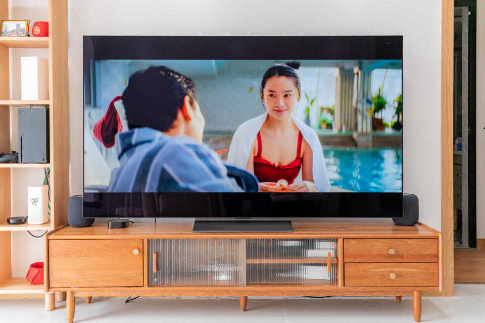 LG 42C4 OLED 电视详解：书房娱乐一步到位的梦中情屏 - 哔哩哔哩