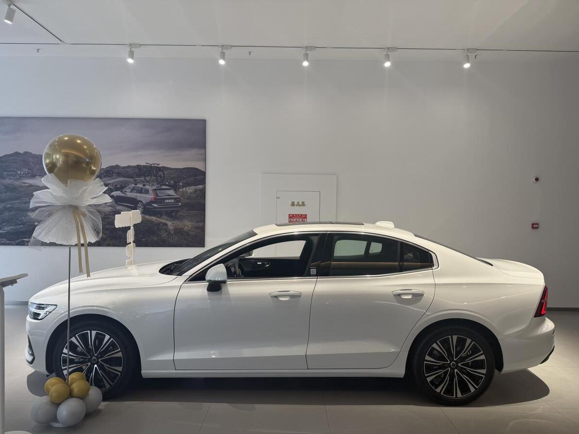 BBA 34C大跳水，如今还有哪些去买沃尔沃S60的理由？ - 哔哩哔哩