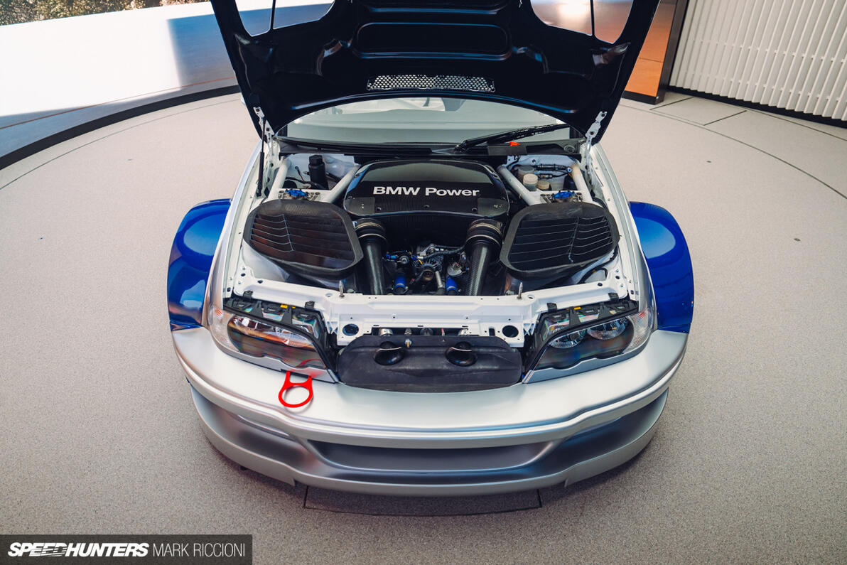 极速快感30年：《最高通辑》中的M3 GTR已变成真实赛车 - 哔哩哔哩