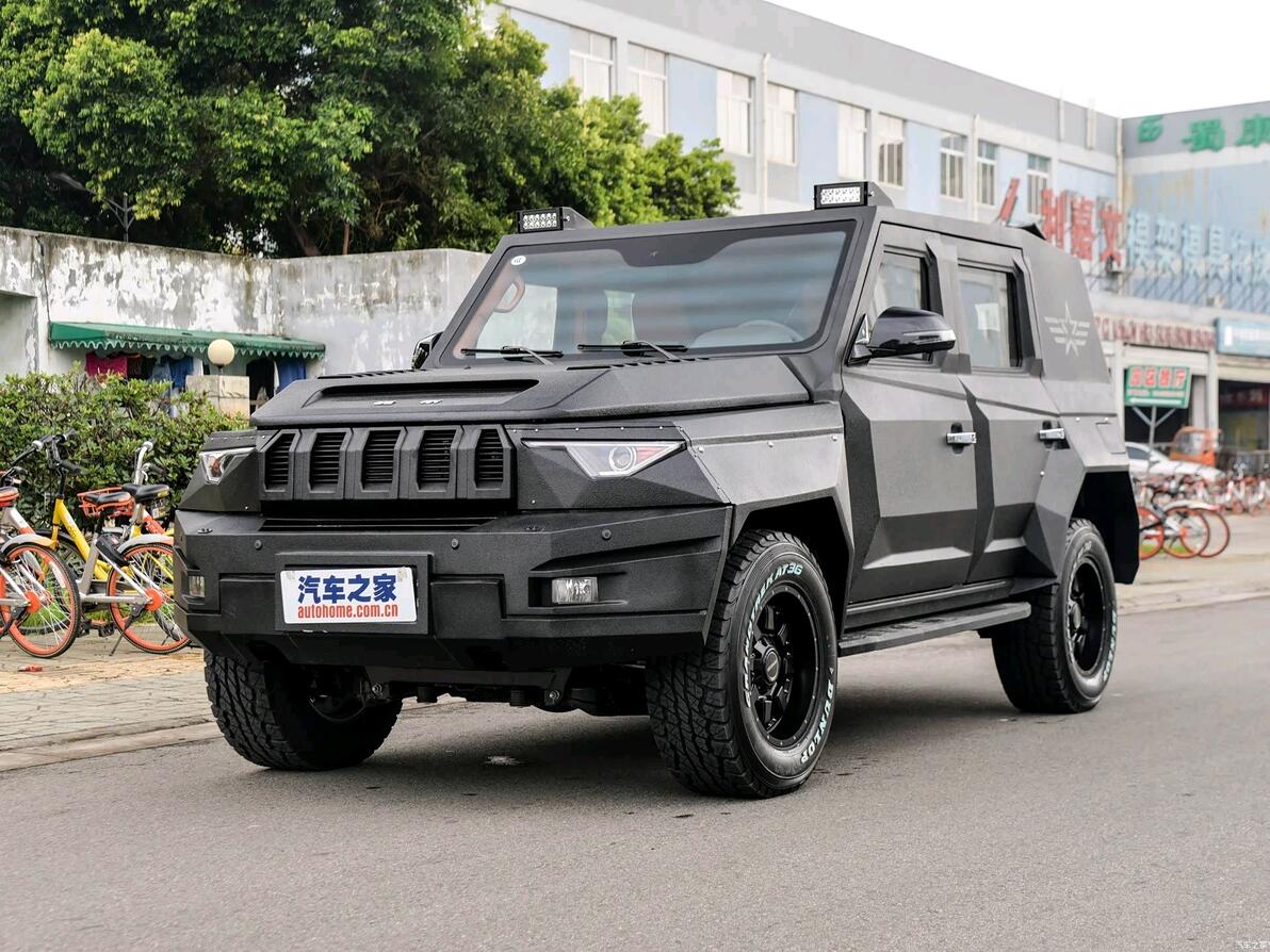 「中美合拍装甲车」北京越野BJ80捍卫者版 - 哔哩哔哩