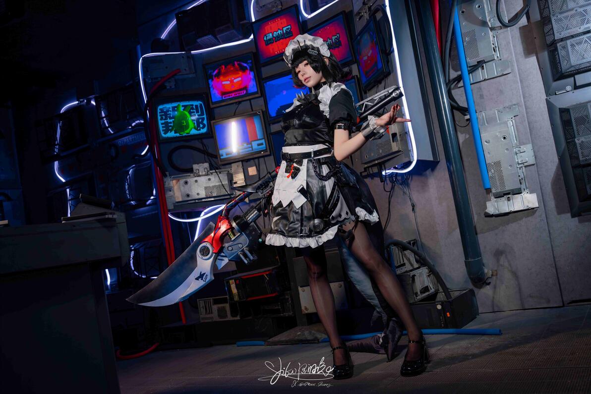 【Cosplay图集精选】咬一口兔娘OVO『慵懒逐浪-艾莲·乔』78P+1V - 哔哩哔哩