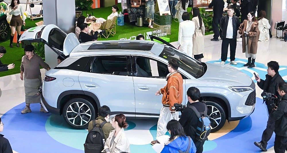 家用插混SUV二选一 宋L DM-i新车上市风云T9能否挑战？ - 哔哩哔哩