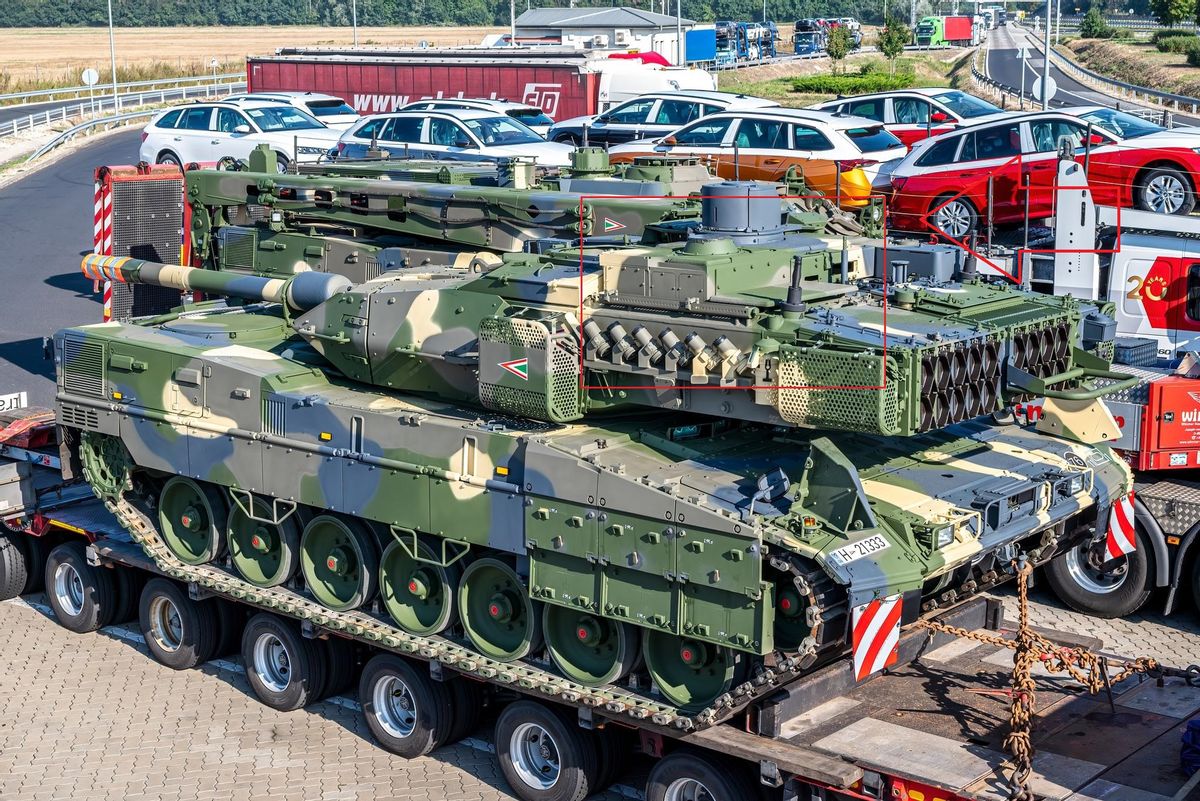 匈牙利陆军接收第1辆豹2A7HU主战坦克，德国新型豹2A8主战坦克的参考型号，共订购44辆 - 哔哩哔哩