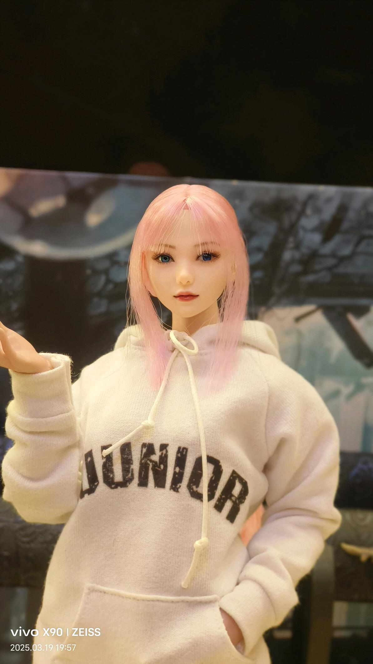 Z6TOYS 1/6 乐乐头雕大货实物 - 哔哩哔哩