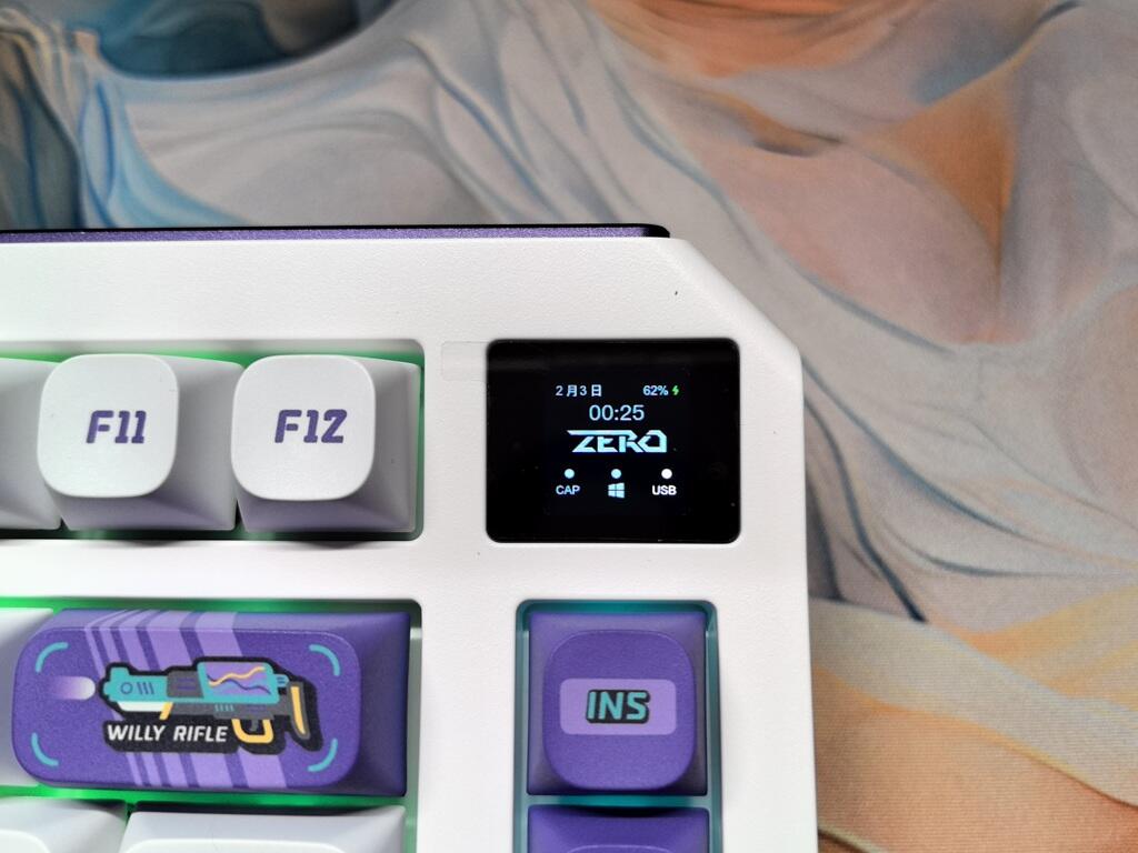 【沈少】键盘也有智慧屏 - 雷神 ZERO75智慧屏三模机械键盘评测体验 - 哔哩哔哩