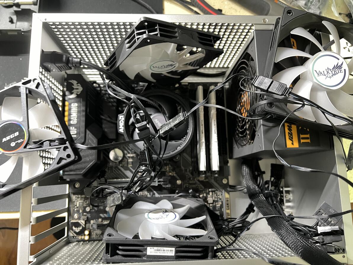 小喆c2p MATX机箱装机体验 - 哔哩哔哩