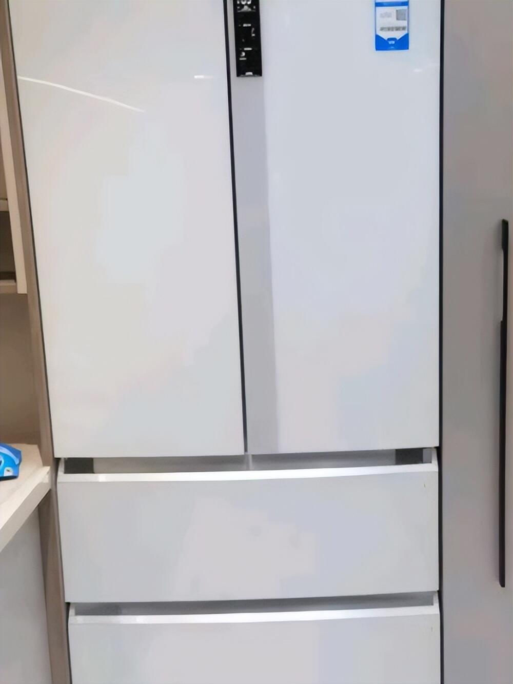 2025年买冰箱法式门和十字门哪种好？ 法式门和十字门冰箱的区别，看完终于不纠结了！ - 哔哩哔哩