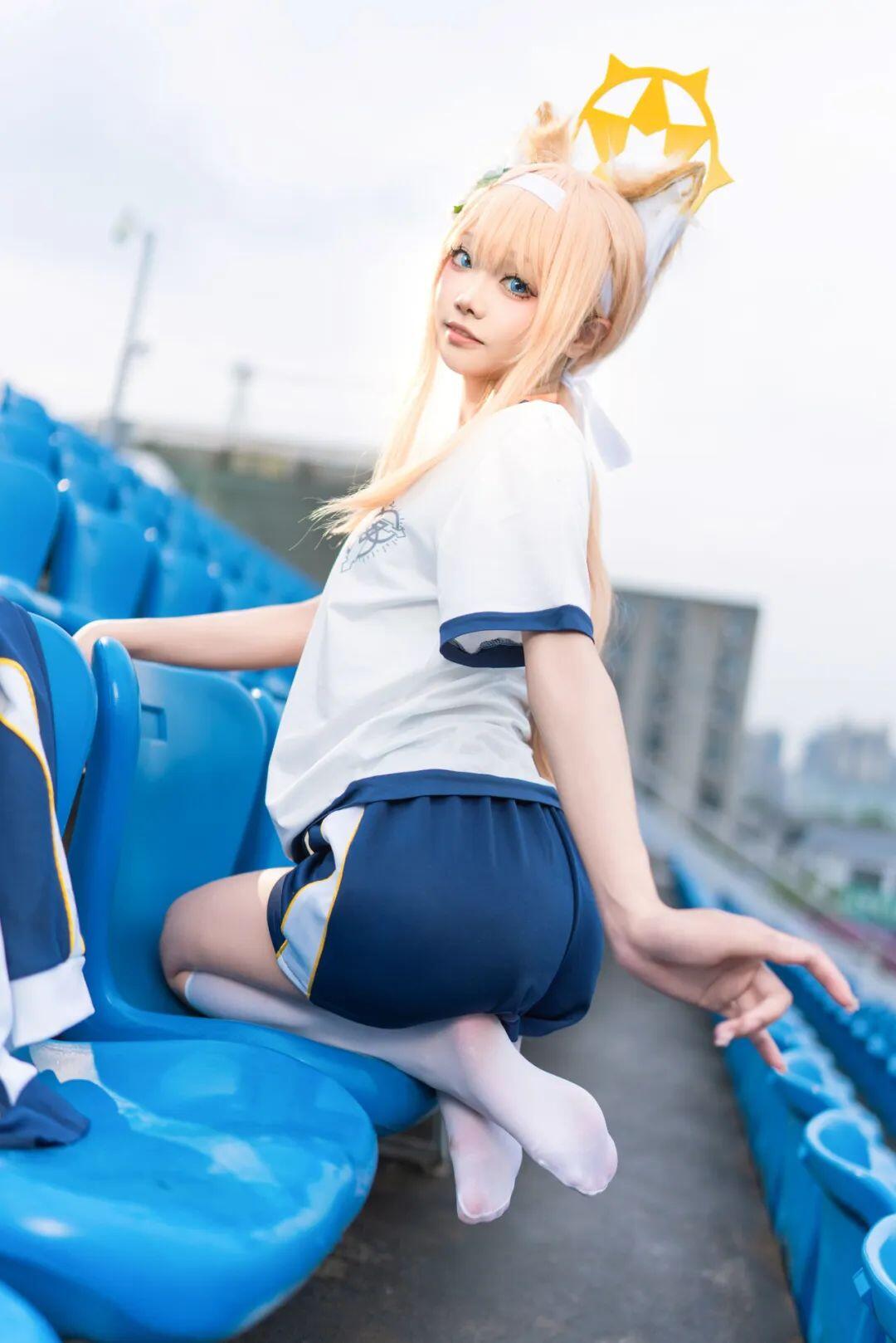 艾西Aiwest，元气满满的四川coser! - 哔哩哔哩