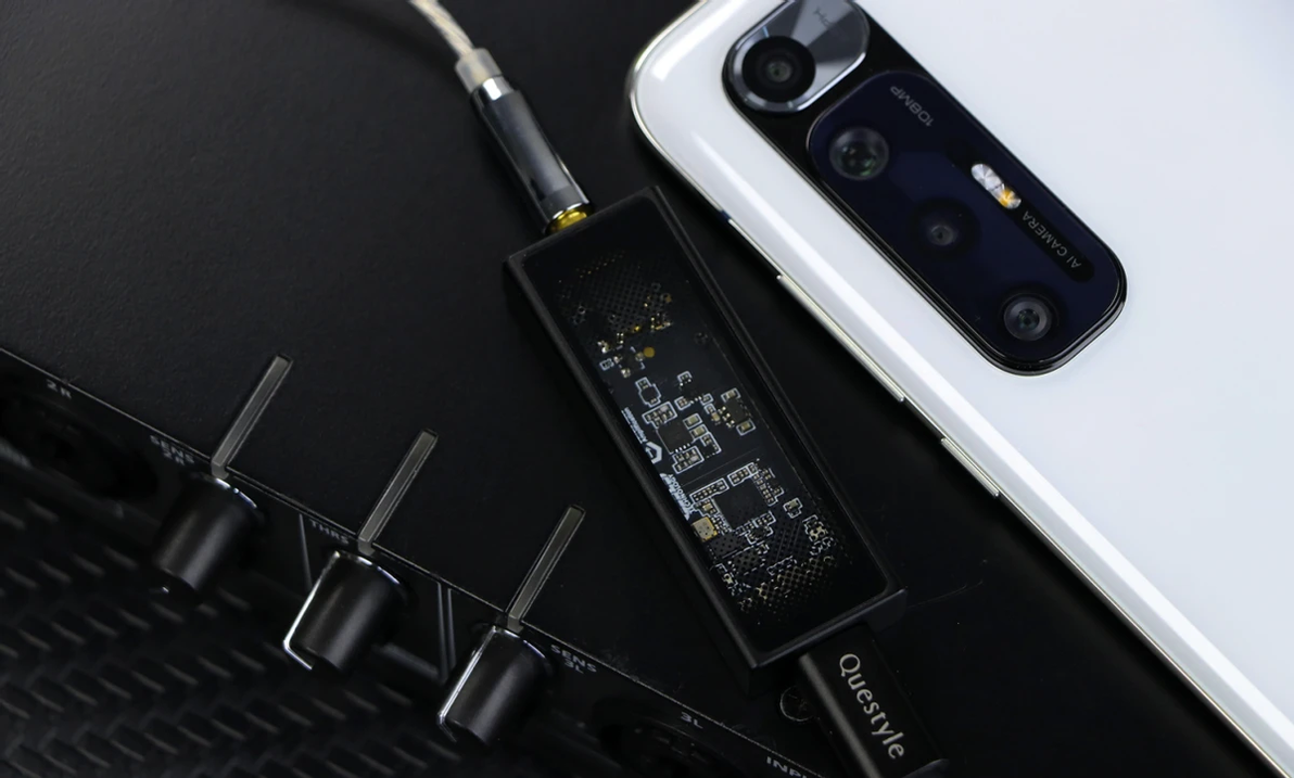 获得苹果MFi认可！音质比上代更强，聊聊旷世M12i/M15i解码耳放 - 哔哩哔哩