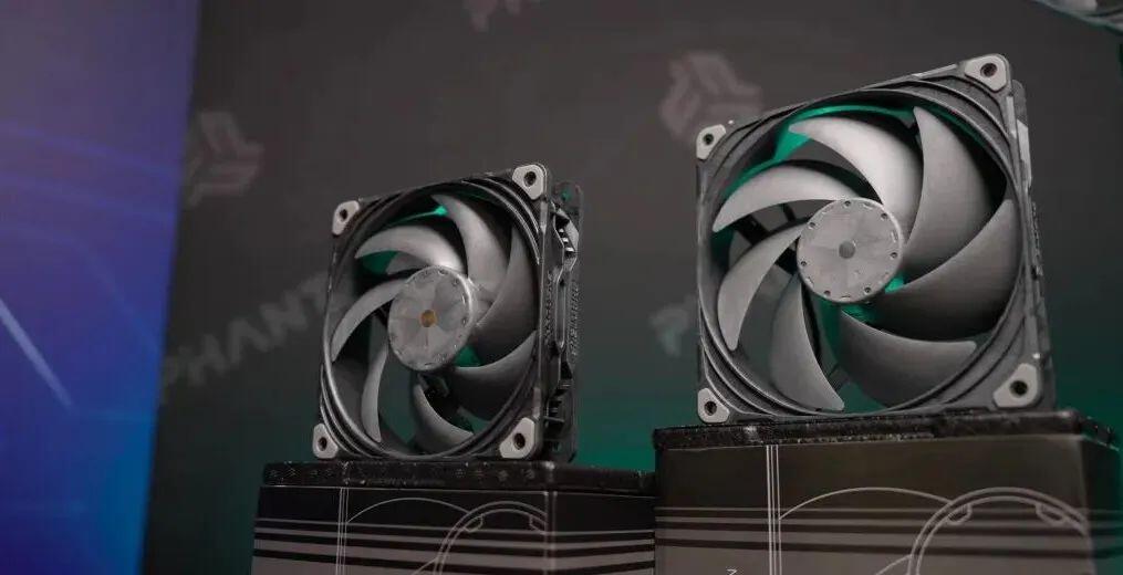 T30-140卫星终落地：台北展会新品速览！ - 哔哩哔哩