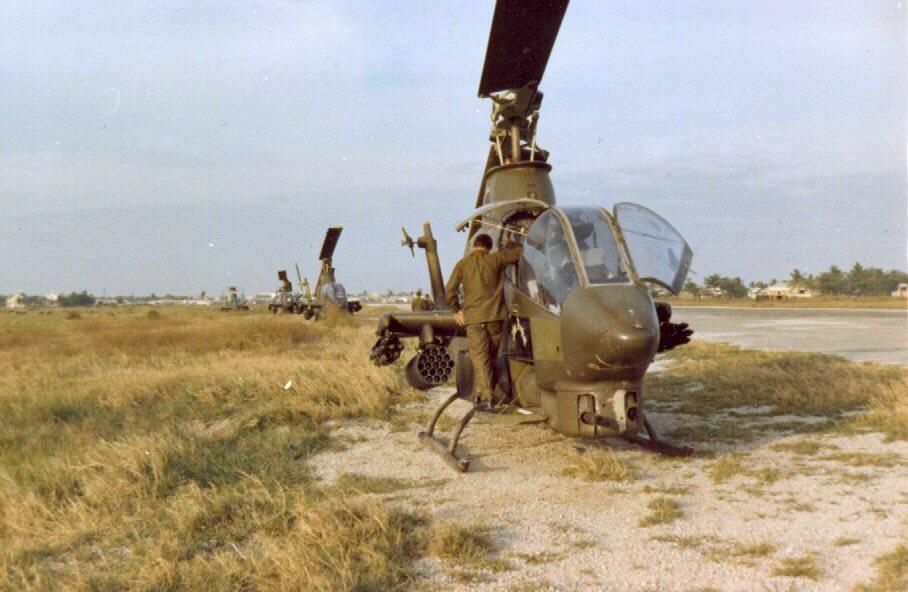 [全球装备鉴赏] 眼镜蛇专武——美国M195/M197机炮简介 - 哔哩哔哩