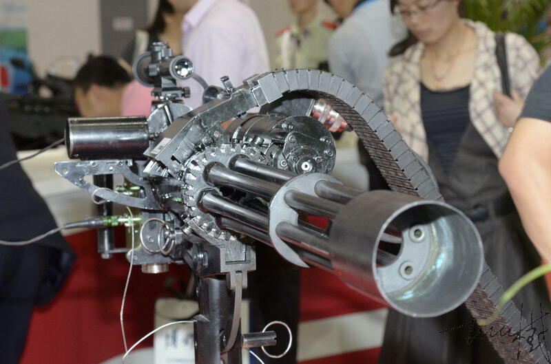 【全球装备鉴赏】世界上射速最快的机枪——M134 Minigun - 哔哩哔哩