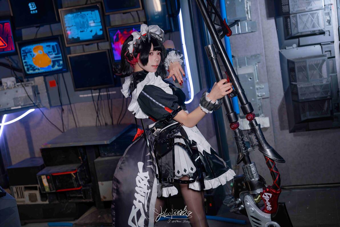 【Cosplay图集精选】咬一口兔娘OVO『慵懒逐浪-艾莲·乔』78P+1V - 哔哩哔哩