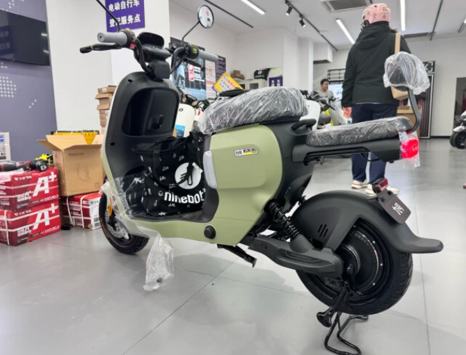 九号A2z 90（九号a2z90电动车）怎么样？体验9天优缺点测评 - 哔哩哔哩
