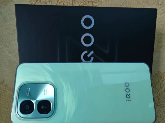 iQOO Z9x（iqooz9x）怎么样？体验9天优缺点测评 - 哔哩哔哩