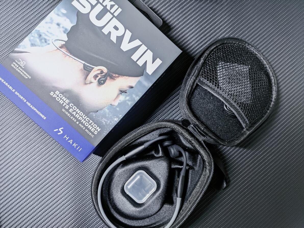 夏日激浪好拍档：HAKII SURVIN游泳耳机解锁夏日运动新体验 - 哔哩哔哩
