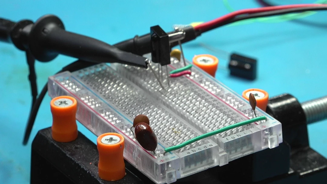 HS0038红外信号接收头 - 哔哩哔哩