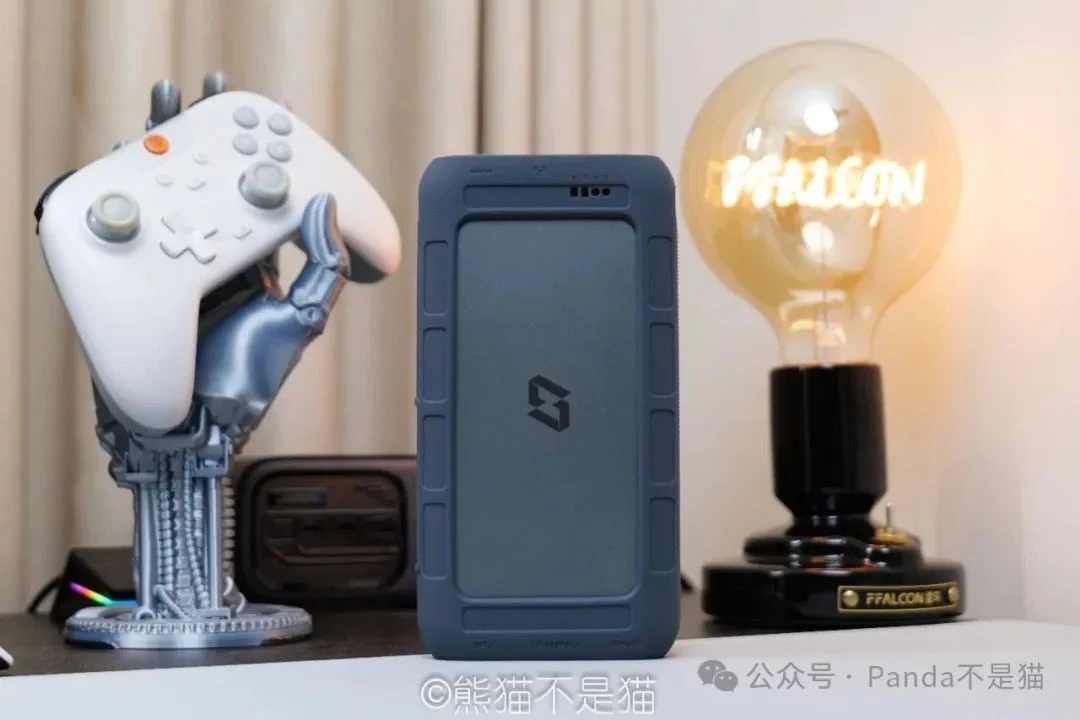 随身NAS能干啥？解锁便捷存储的真正潜力，极空间T2S使用体验 - 哔哩哔哩