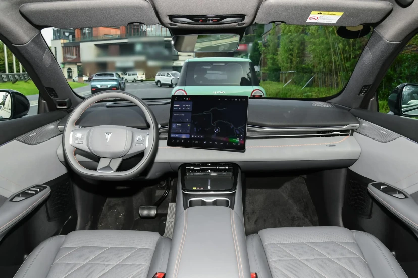 城市通勤新选：零跑B10、银河E5、深蓝S05实用对比 - 哔哩哔哩