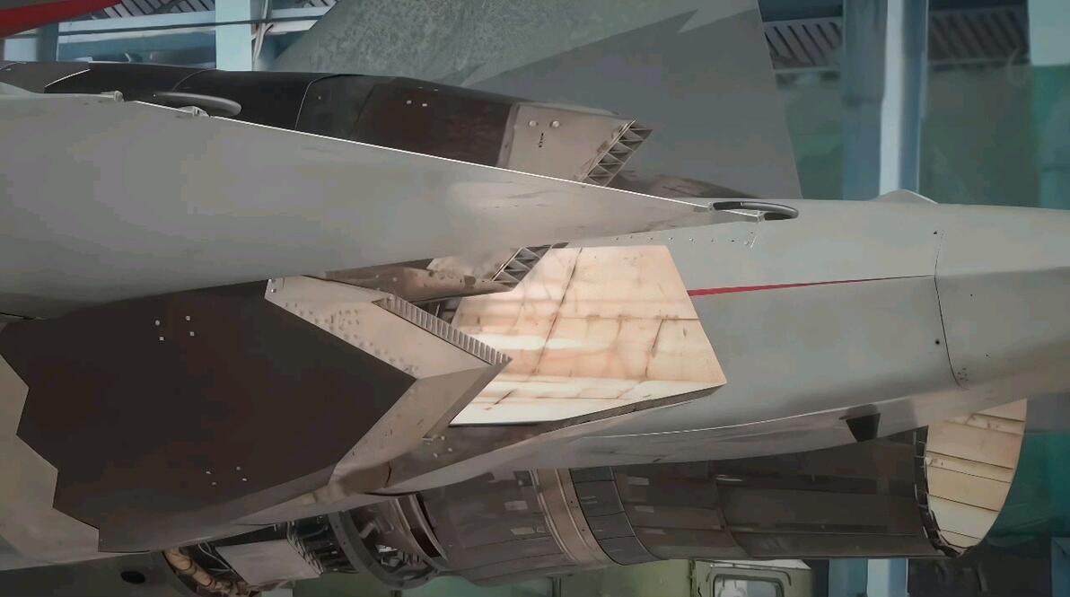 苏57与F22二元矢量喷口的差异和优劣分析 - 哔哩哔哩