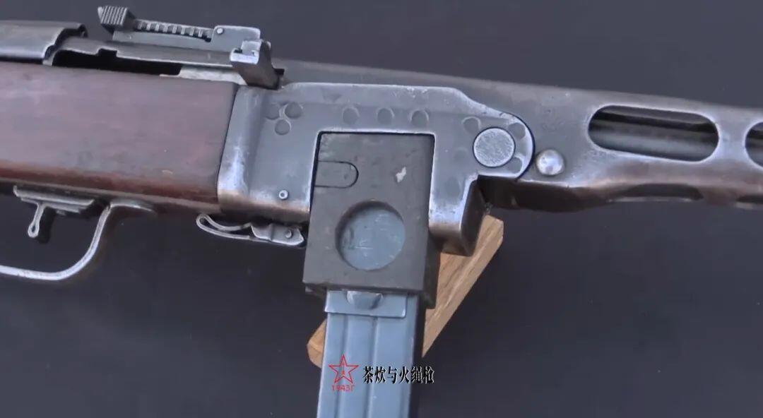 里面已经变成汉斯的形状了；恶堕波波沙MP41(r) - 哔哩哔哩