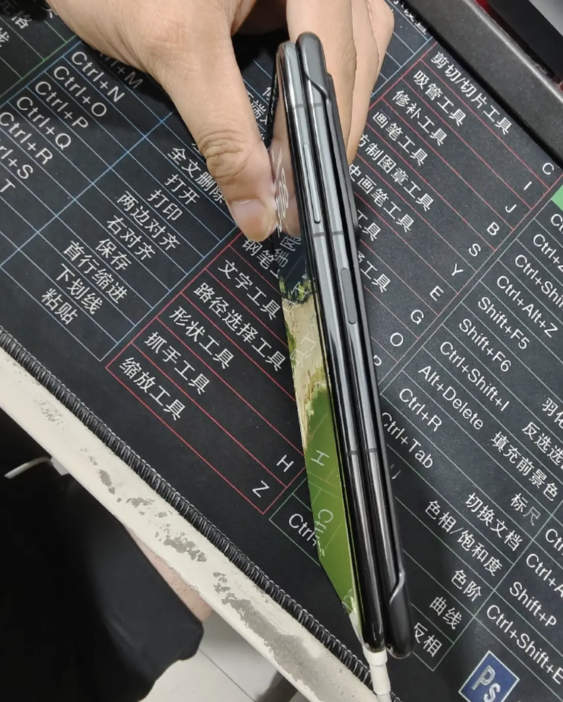 荣耀Magic Vs3（荣耀magicvs3）怎么样？体验三天优缺点测评 - 哔哩哔哩