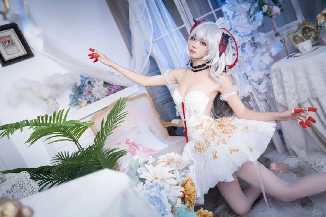 艾西Aiwest，元气满满的四川coser! - 哔哩哔哩