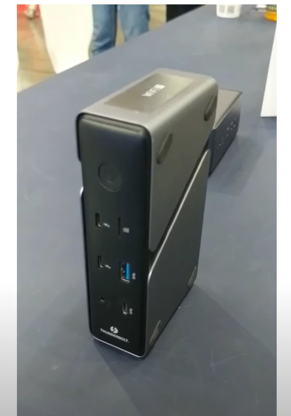 CES2025：铭凡展示今年新品：AI PC、NAS、扩展坞、MS-A2！ - 哔哩哔哩