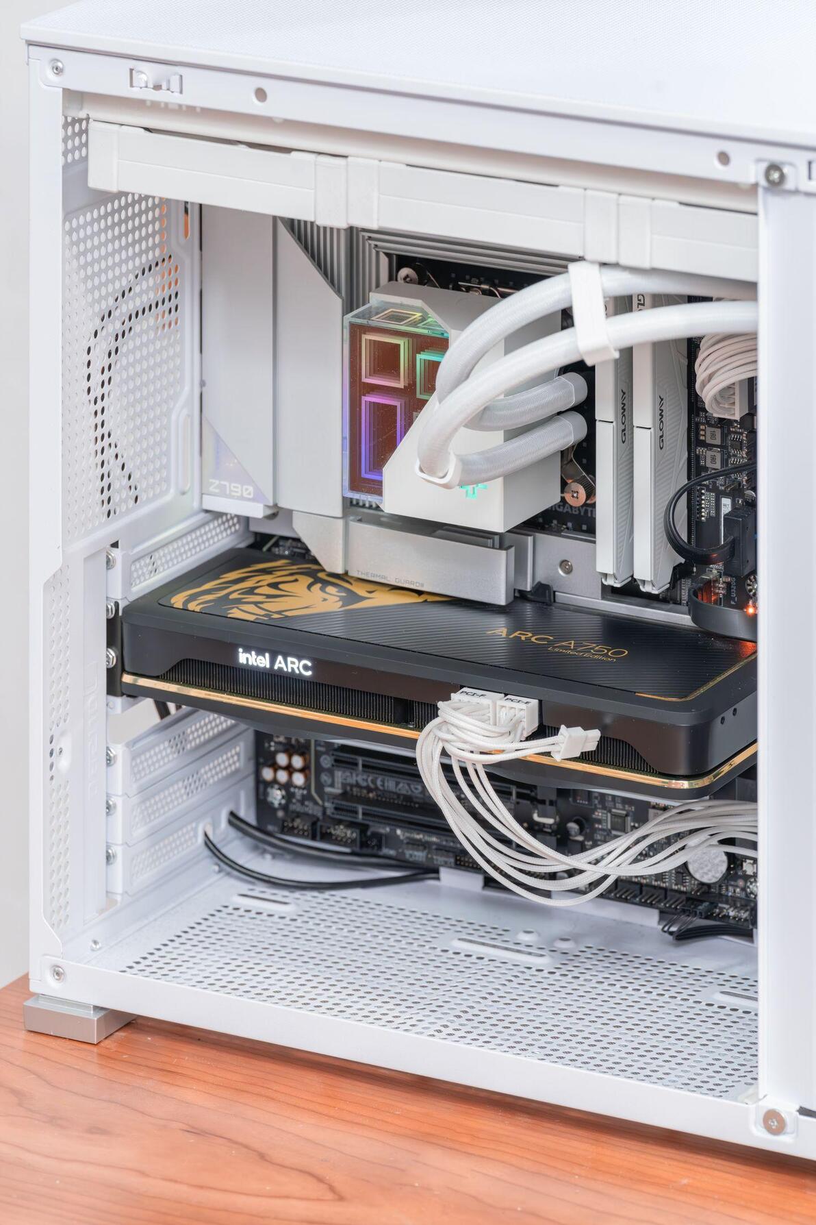 1699 元就能匹敌 RTX 3060，英特尔 Arc A750 的游戏性能与 AIGC 表现有多亮眼？ - 哔哩哔哩