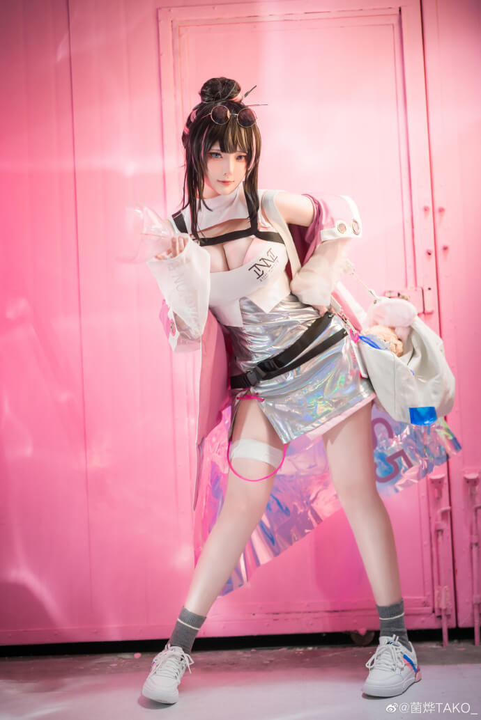【COS正片】少女前线云图计划薇cos cn菌烨TAKO - 哔哩哔哩