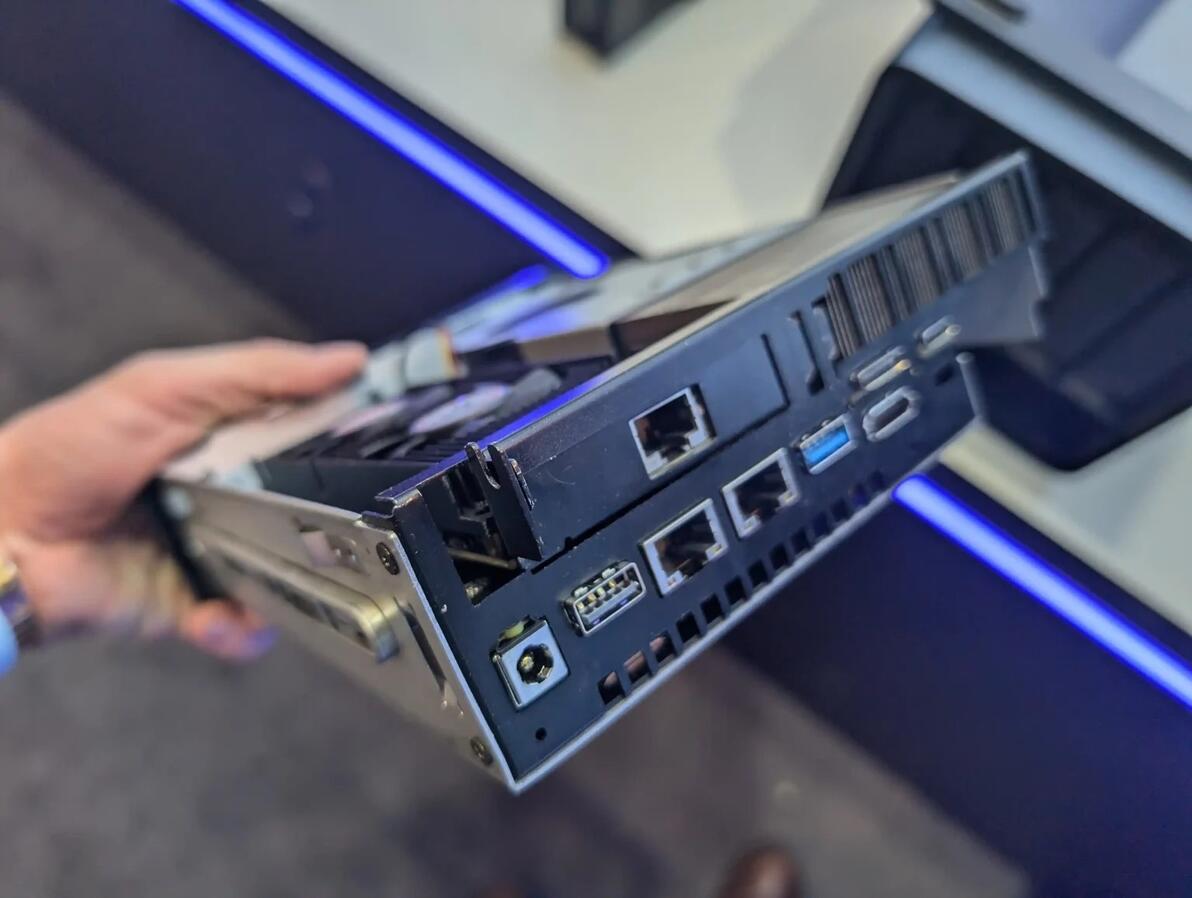 CES2025：铭凡展示今年新品：AI PC、NAS、扩展坞、MS-A2！ - 哔哩哔哩