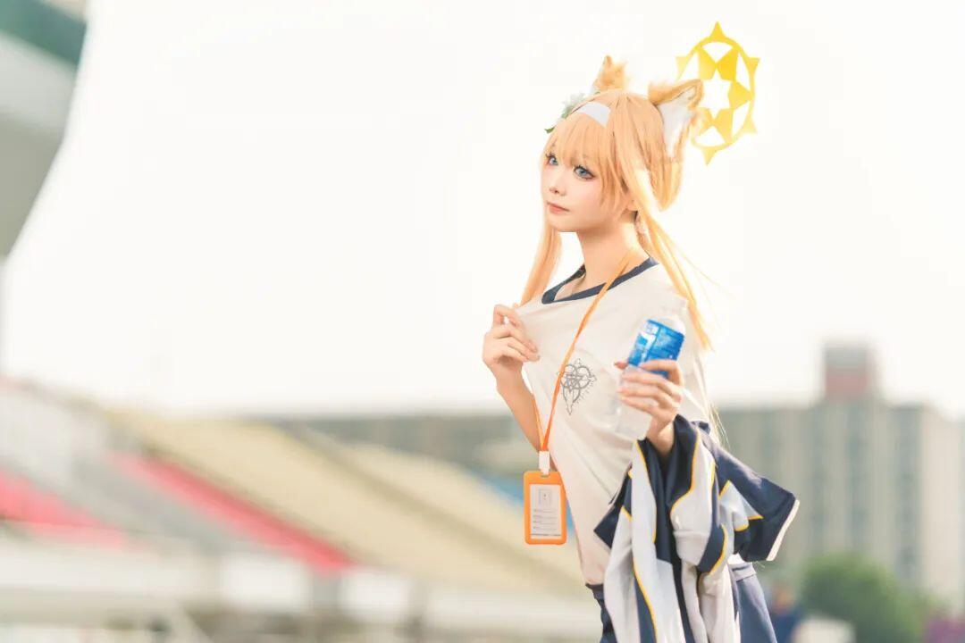 艾西Aiwest，元气满满的四川coser! - 哔哩哔哩