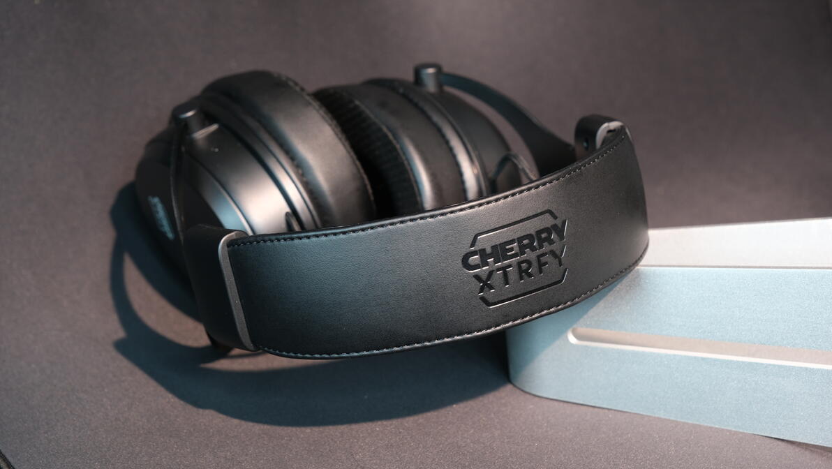 CHERRY XTRFY H3W头戴式无线电竞耳机体验分享 - 哔哩哔哩